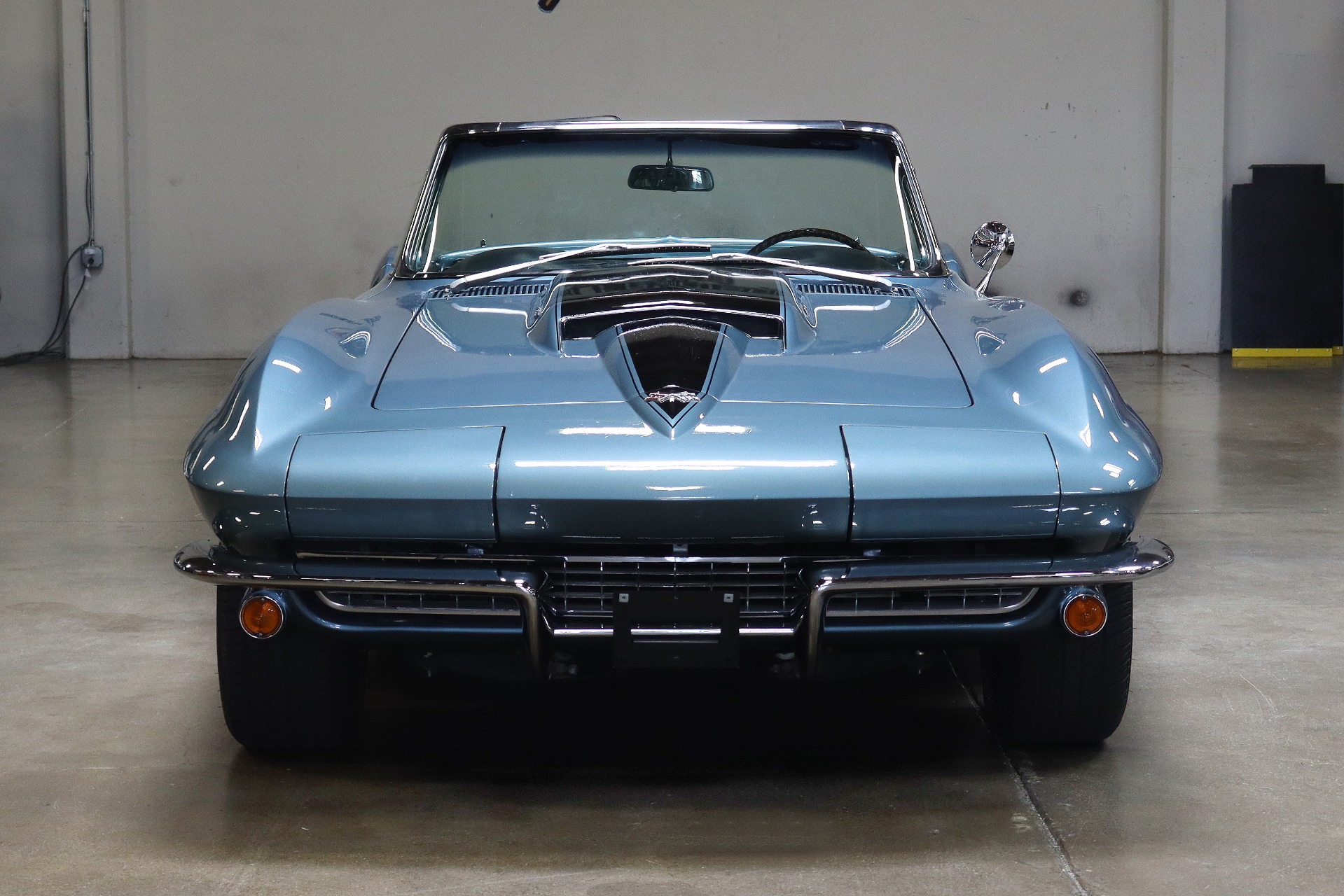 67 Corvette Stingray 427 Blue